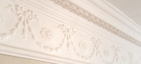 Ornate Decorative Ceilings And Cornices Explained - Paul's Plastering